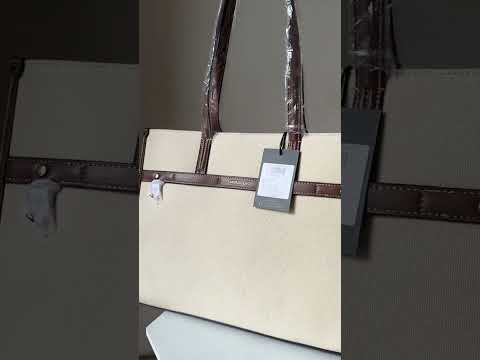 Unbox your new favourite Canvas Tote🤎