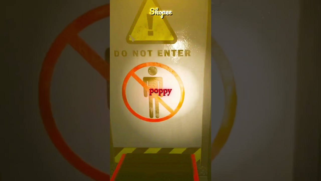 Funniest Glitches In Horror Games!🤣