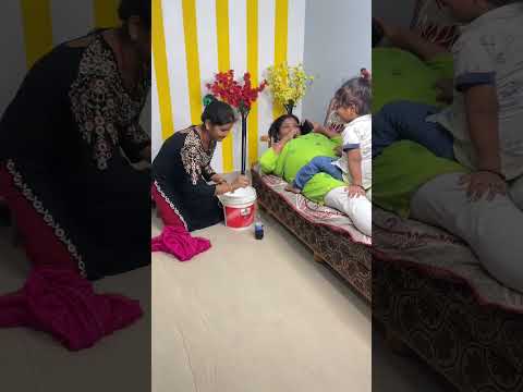 Kitni bereham hai duniya Peene bhi nahi deti???????? Ye to prank ho Gaya#shorts #funny #comedy #ytshorts