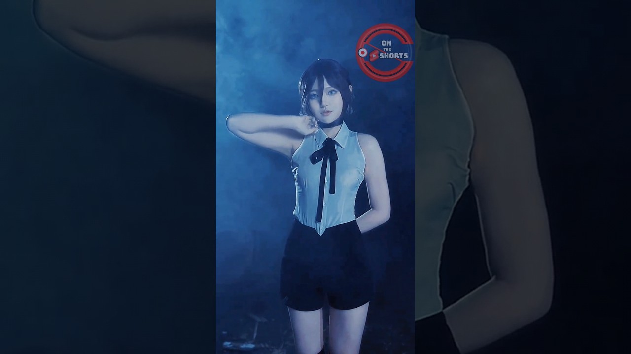 Reze Bomb Devil Transform 💣😍 Chainsaw Man Cosplay #shorts