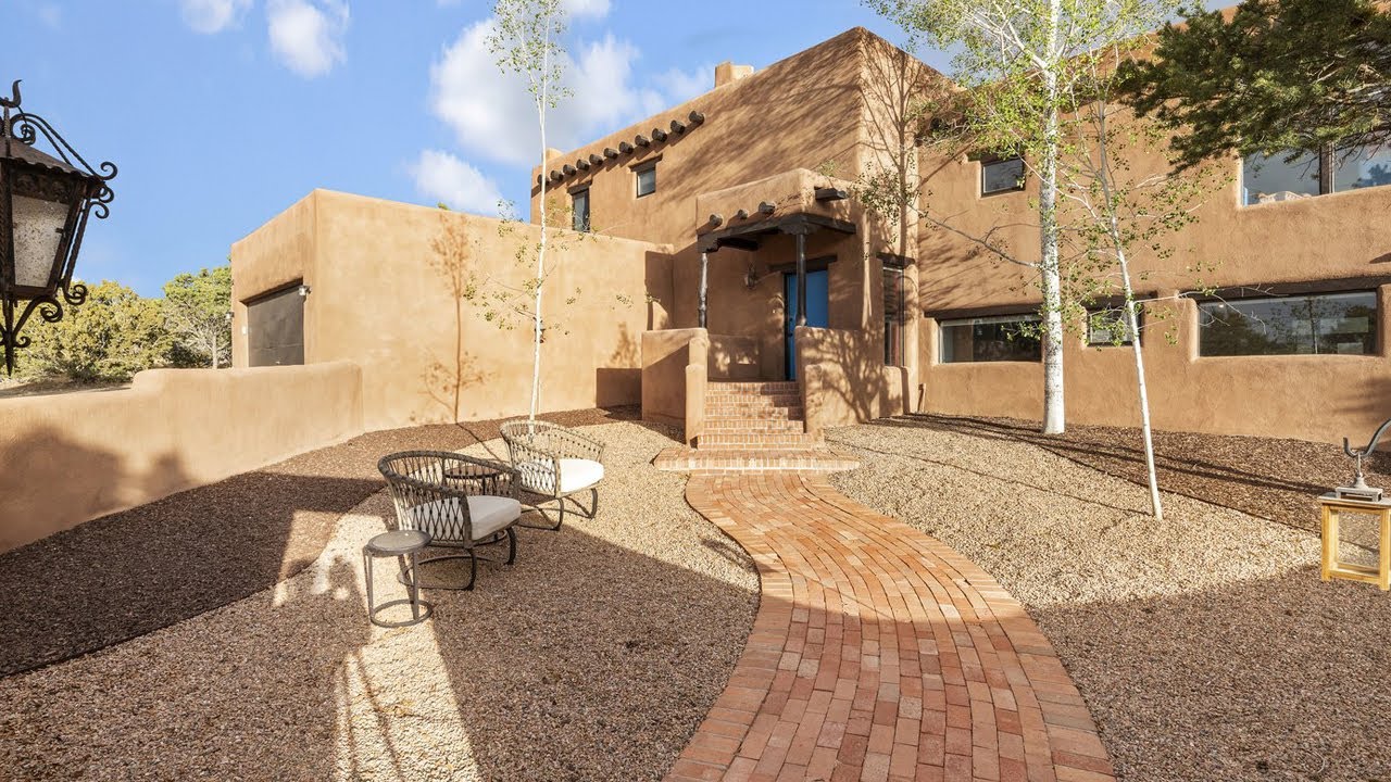 26 Camino Sudeste, Santa Fe, NM