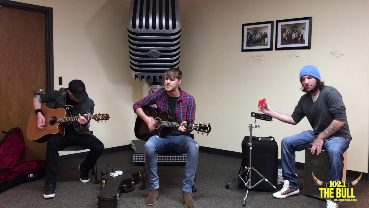Michael Tyler performs 