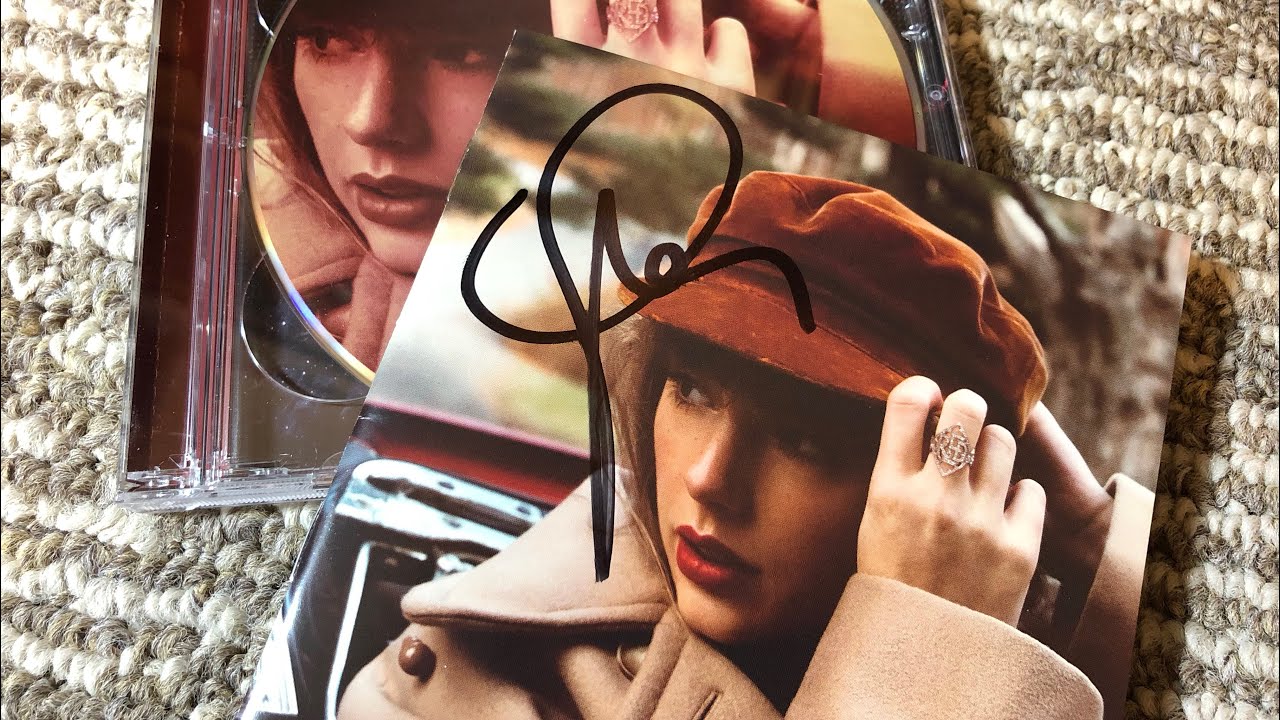 Taylor Swift - Red (Taylor’s Version) Signed CD Unboxing