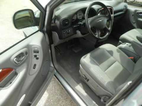 2005 Chrysler Town & Country R-16700L - Clearwater MN