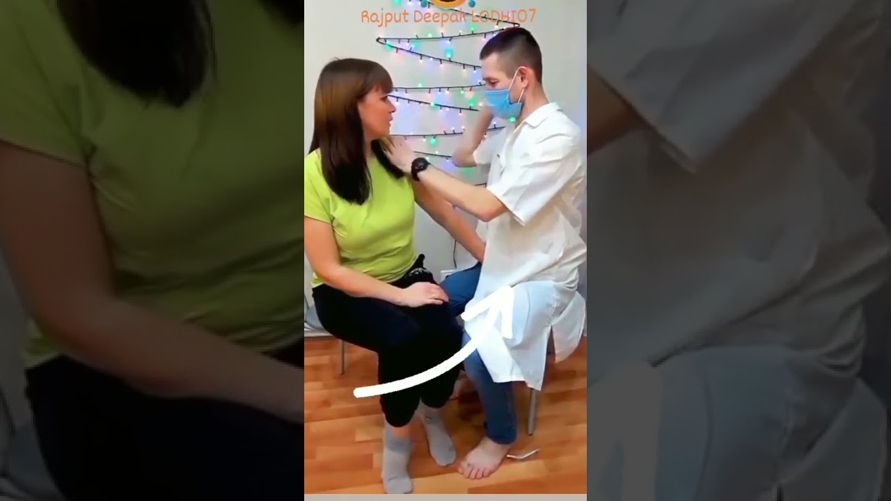 See the girl's hand and how to gets ruppees app link pin in description