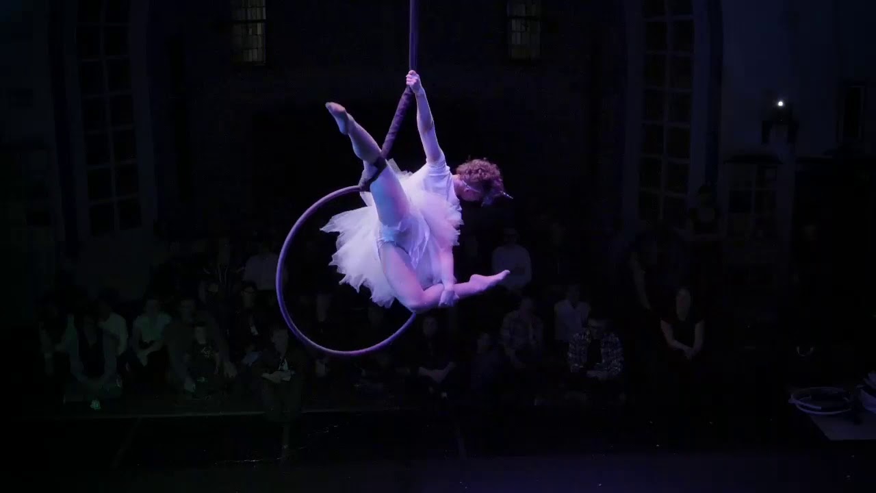 Hire Kim Melohn: Contortionist, Aerialist, Stilt Walker - Contortionist ...