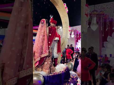 Who brings varmala in wedding?What is the varmala ceremony?