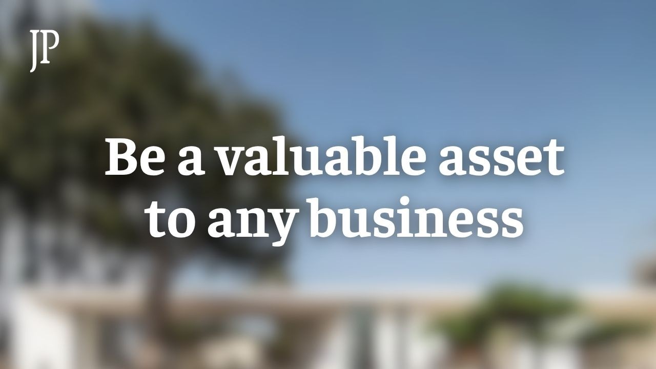 Reichman's AI and Big Data MBA track gives you the skills to be a valuable asset to any business