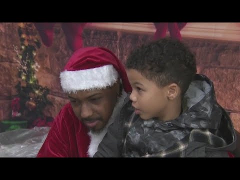 Lifetime Bronx resident spreads holiday cheer