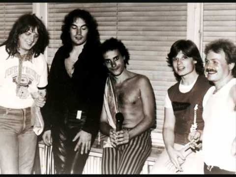 die Crackers - Music Profile | BANDMINE.COM