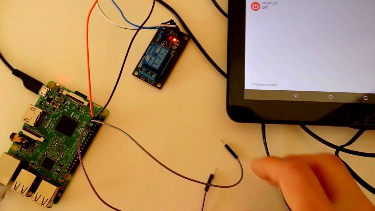 EasyIoT Cloud controlling Raspberry Pi 3