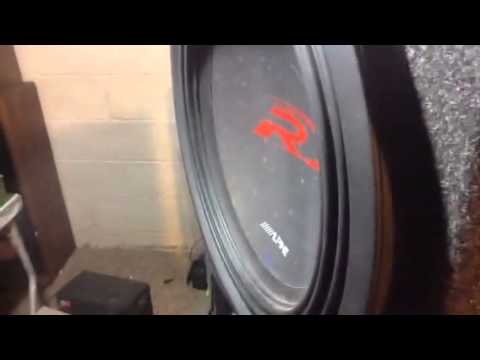 Alpine SWR-1522D Full Excusion