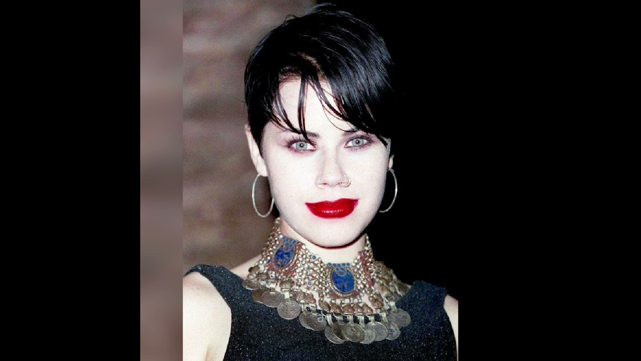 Fairuza Balk  3
