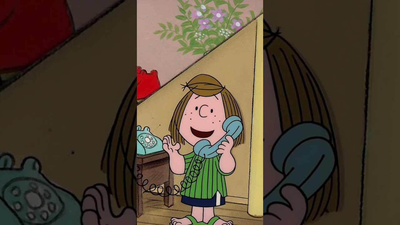 Snoopy I It's Peppermint Patty! I Peanuts Meet the Gang #shorts
