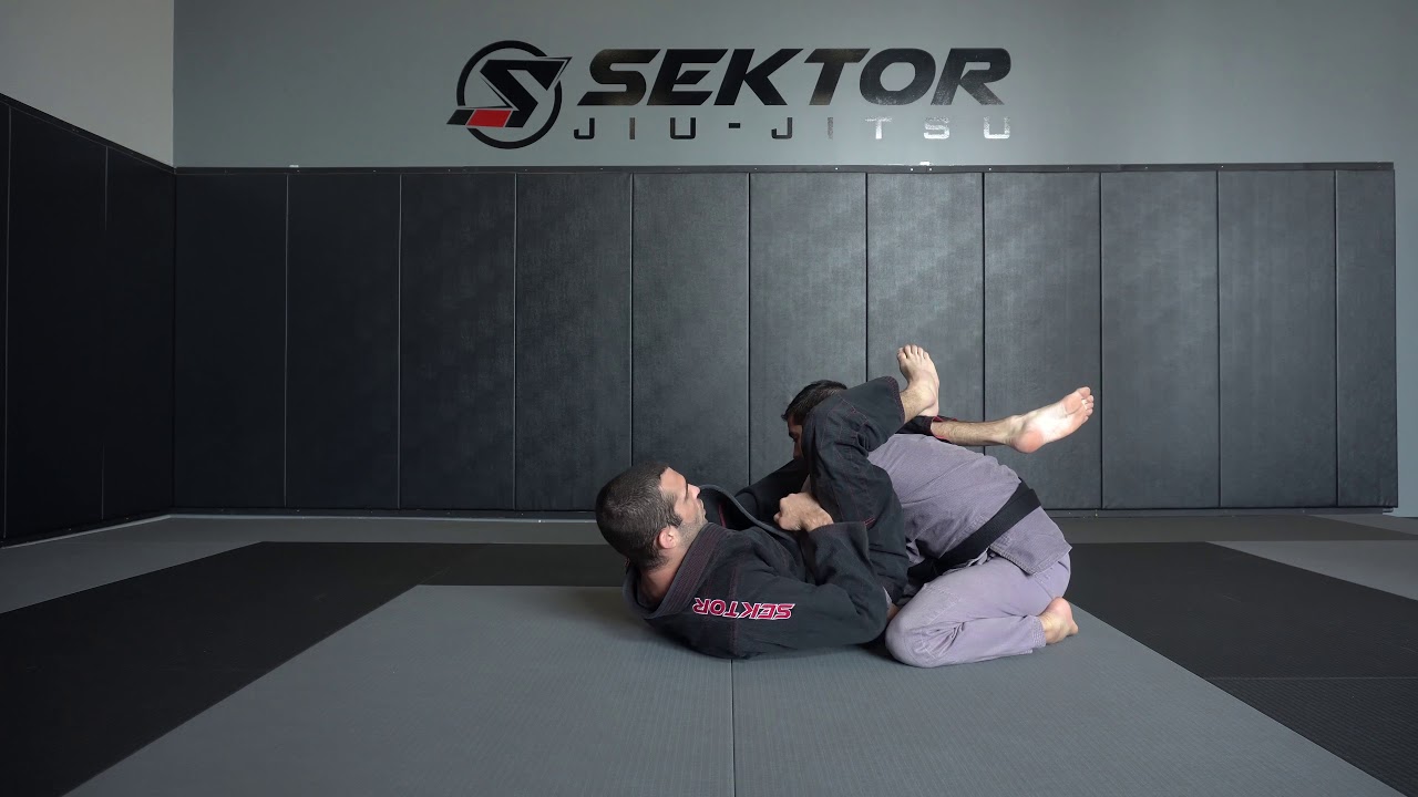 Armbar / Triangle / Omoplata Combo - Intermediate