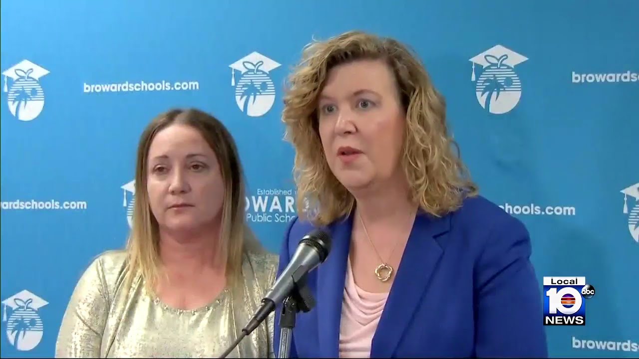 Broward school board votes to keep Superintendent Vickie Cartwright