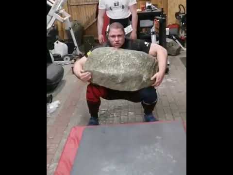 Mateusz Kieliszkowski 217kg natural stone to shoulder