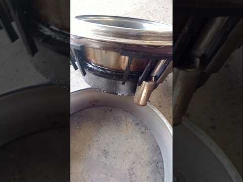 Don't overuse it, it's harmful.#bearing #hub #trending #shorts #views #trendingshorts #mechanic