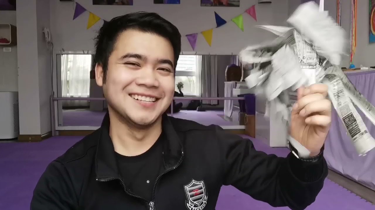Making Pompoms from Newspaper or A4 Paper