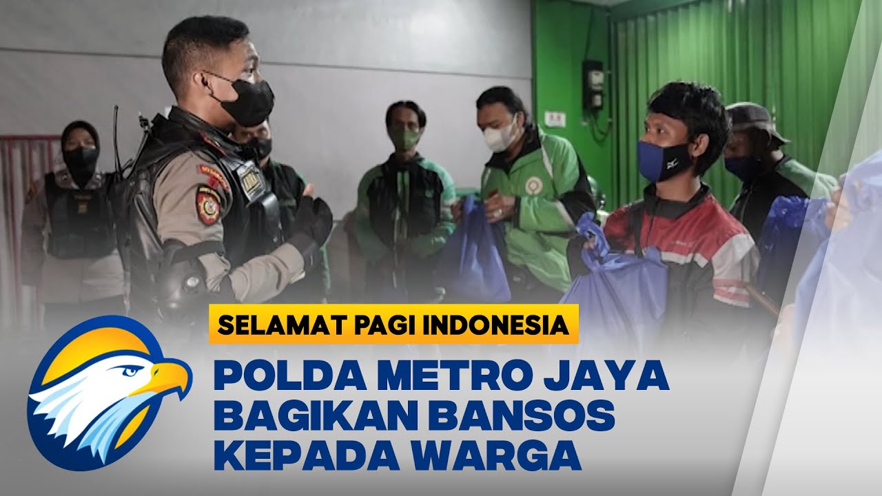 Polda Metro Jaya Bagikan Bansos Kepada Warga
