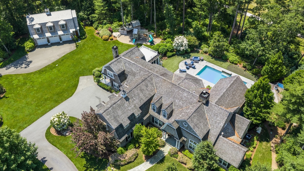 9 High Ridge Drive, Mattapoisett, MA