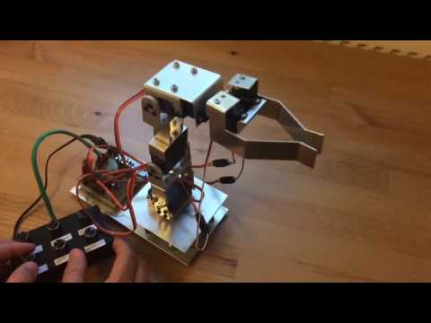 Arduino robot arm controlled in manual mode – First video | Fun with cables