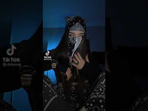 Bandana girl