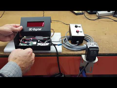 DC-10C-PKG (Counter with 1 Inch Digital LED Display, Wired Remote, and Diffused Reflective Sensor)