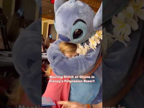 Meeting Stitch for the first time #waltdisneyworld #liloandstitch #disneyshorts #stitch #disneyparks