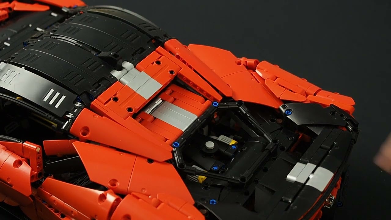 Inspire Ferrari SF90 Side Action