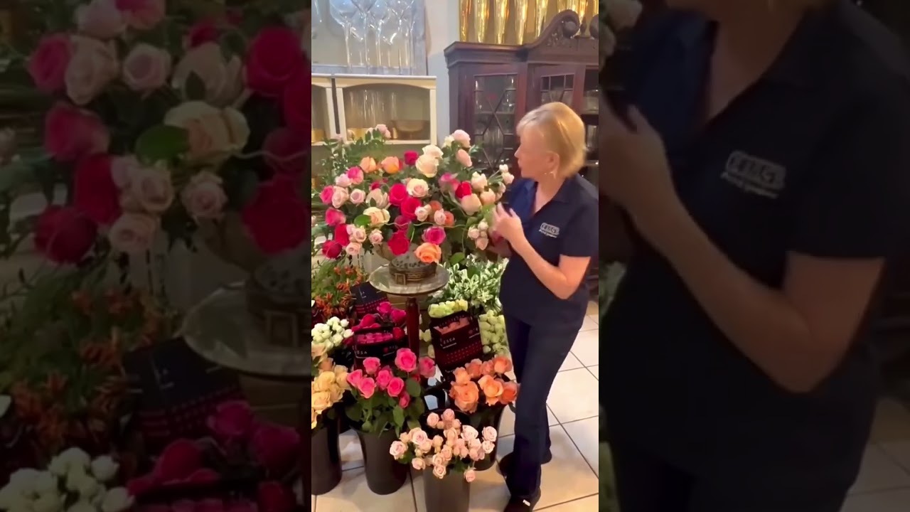 Say it with Flowers - with Deborah de la Flor, AIFD, PFCI from De La Flor Florist