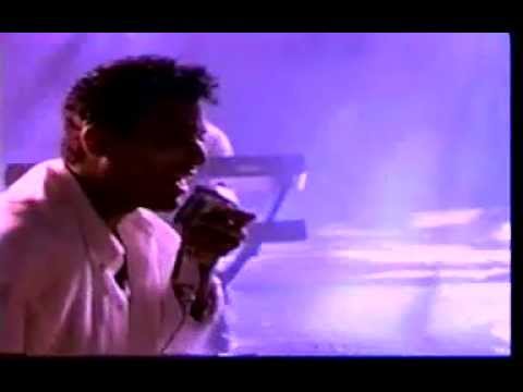 Jon Secada - Grammy-Winning Artist | AceShowbiz