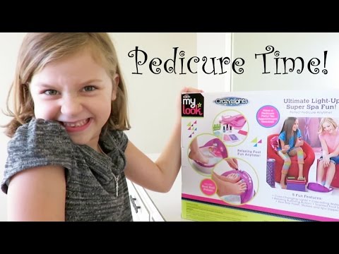 Cra-Z-Art Ultimate Light Up Pedicure Spa | Crazy8Family