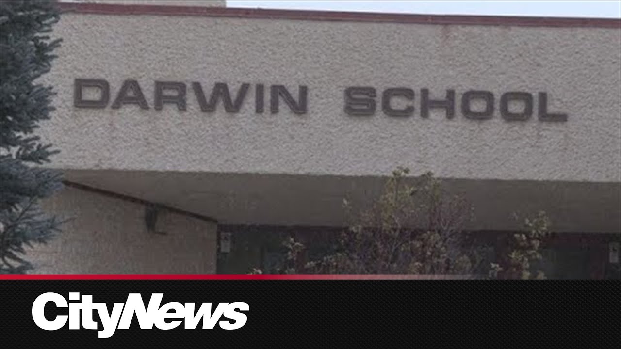 Winnipeg Police arrest man accused of grabbing child in Darwin School washroom