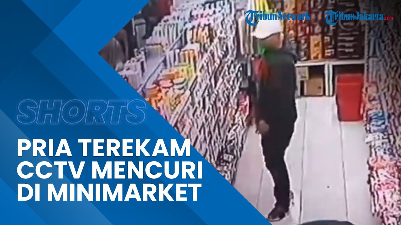 Detik Detik Pria Terekam Cctv Mencuri Di Minimarket Daerah Kudus