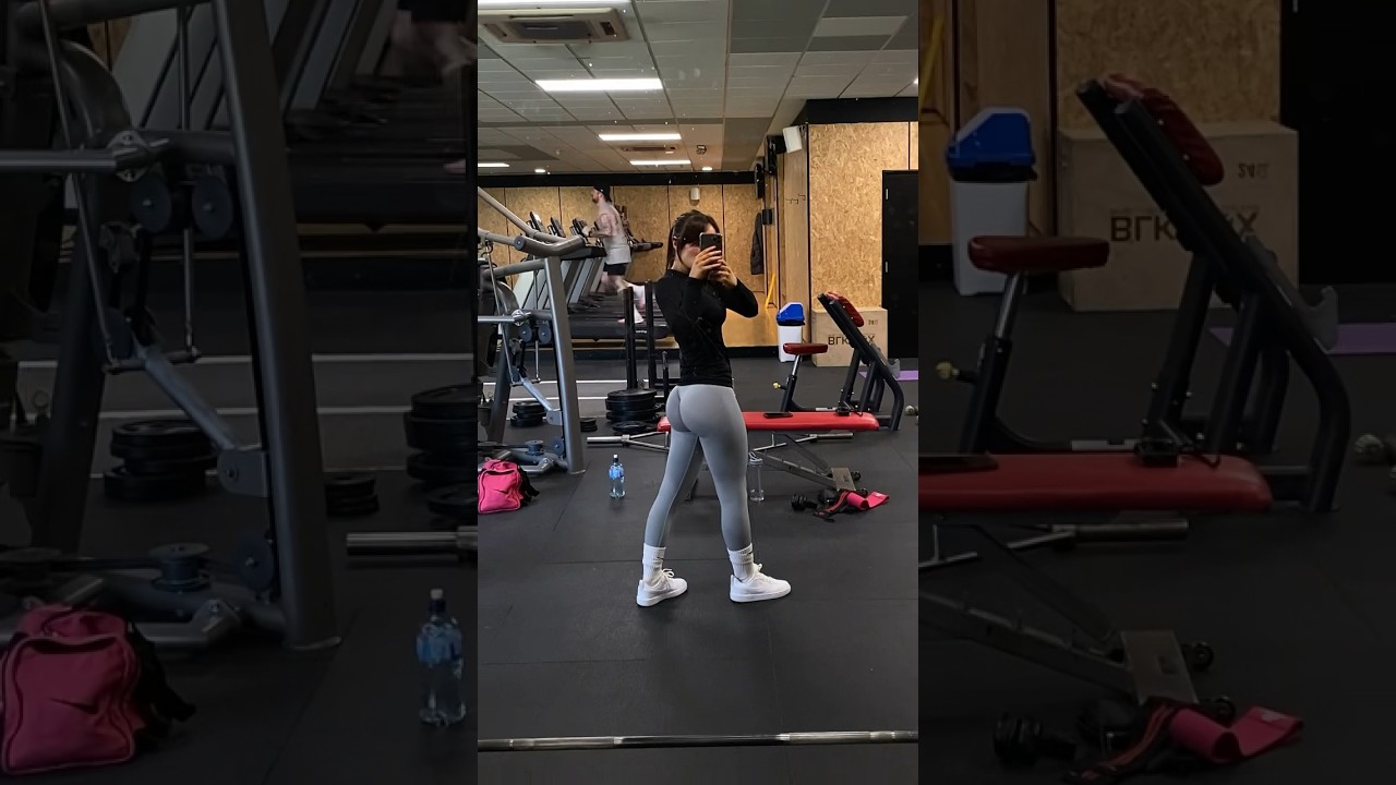 INSANE GLUTE TRANSFORMATION 1 YEAR #viralshort #transformation #glutes
