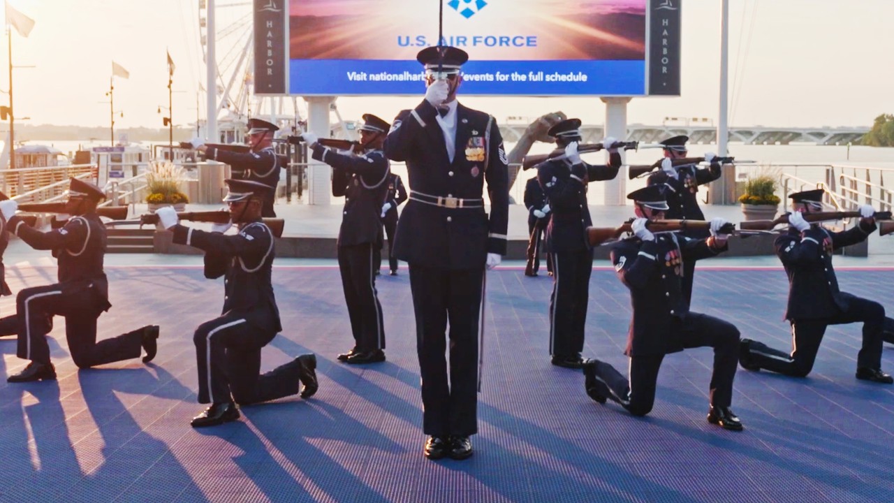US Air Force Honor Guard Drill Team: 