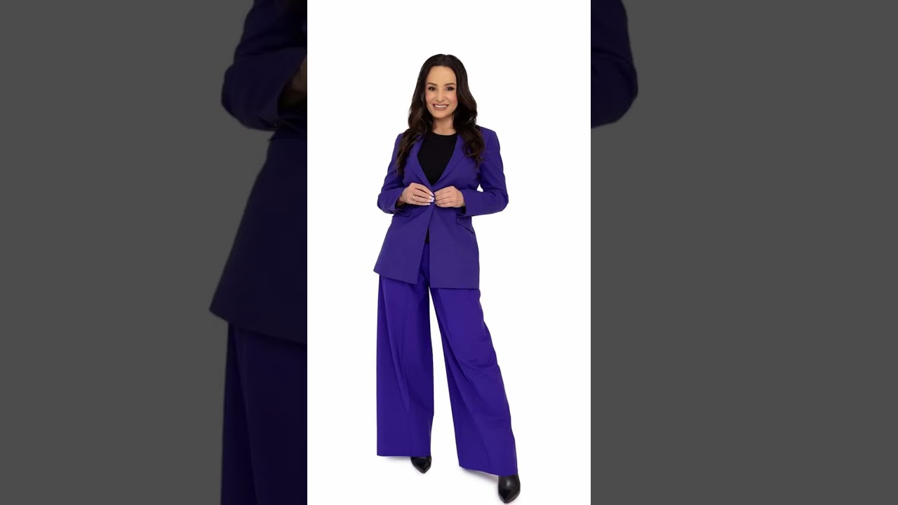 Lisa Ann in blue suit #actress