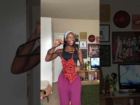 styling my freeform crochet top y2k style (full process video out now) 🧡