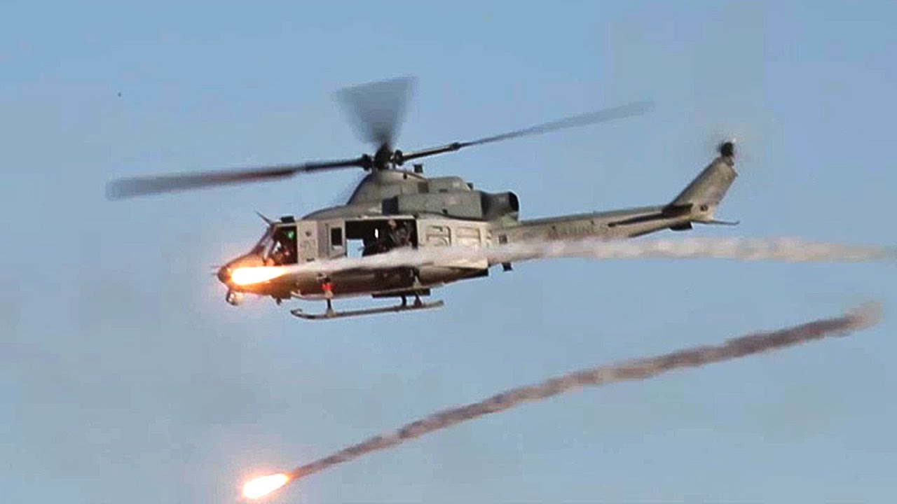 USMC Helicopters vs Desert Town - Offensive Air Support Exercise