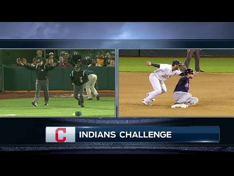CLE@OAK: Aviles safe after review, overturned call