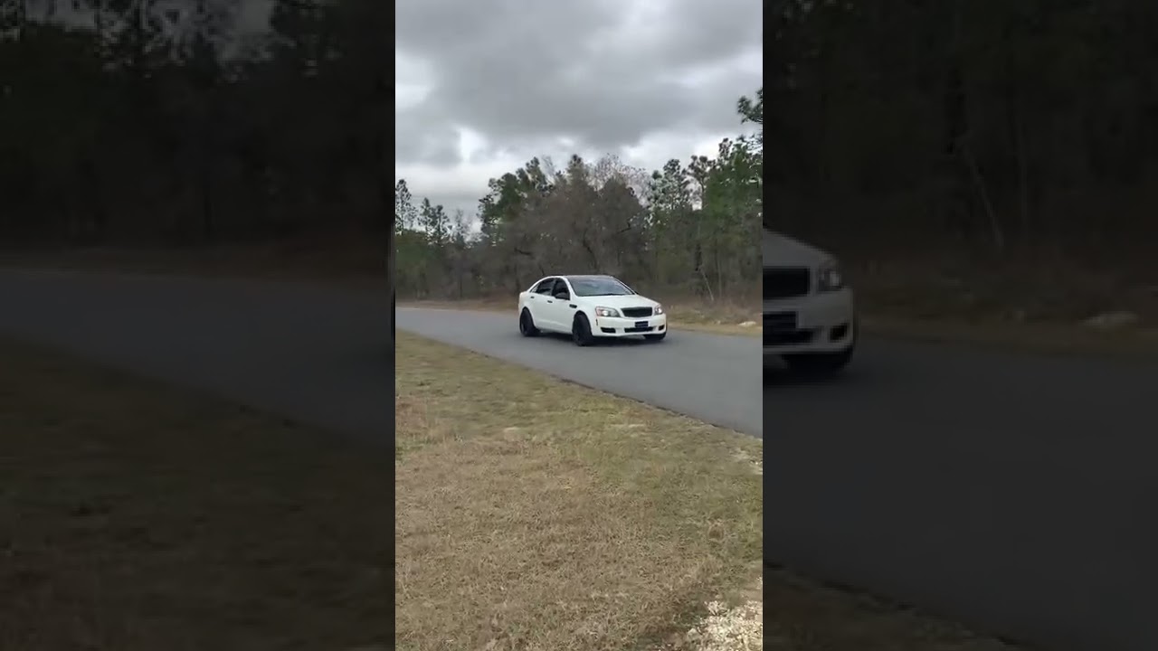 Cammed caprice my buddy mike doing a burn out 🔥