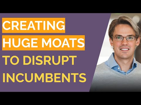 How to Use Data Feedback Loops to Build Massive Moats & Drive Growth with Tomasz Tunguz