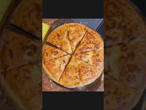 No maida (all purpose flour) pizza #desi #mombakes #desifood