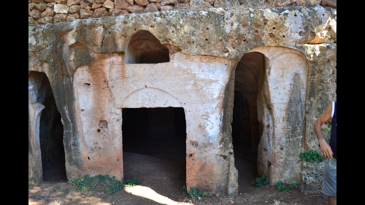 Chiesa rupestre di S. Andrea e Procopio a Monopoli (BA)
