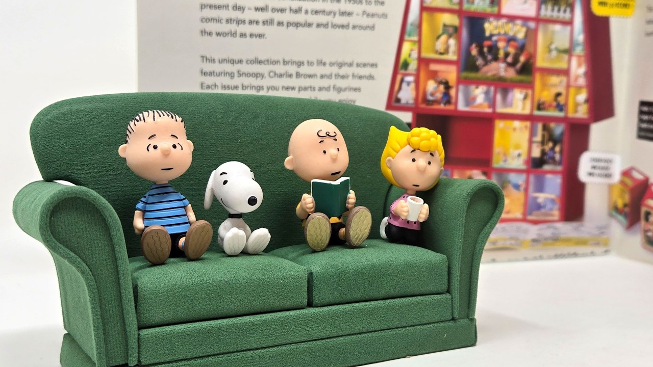 Snoopy & Friends Doghouse from DeAgostini - Introduction & Part One | CollectPeanuts.com