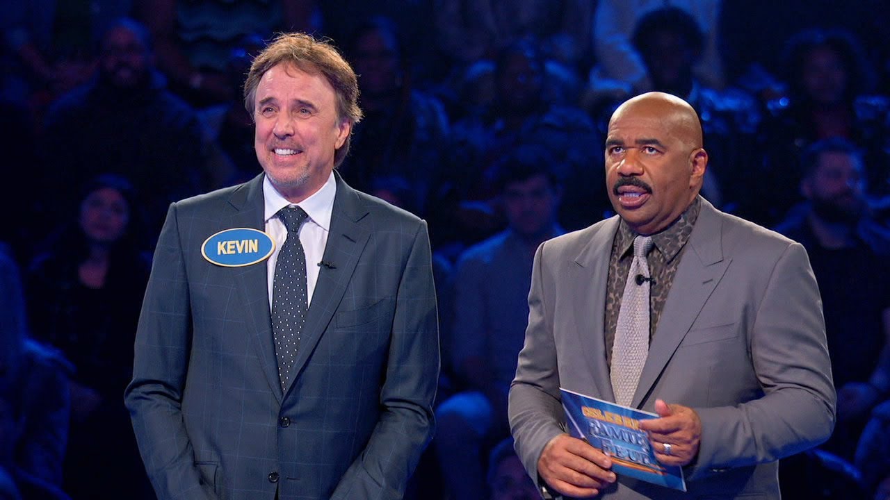 Kevin Nealon and Susan Yeagley Play Fast Money - Celebrity Family Feud