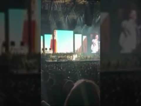 Andrea Bocelli, singing in a Duet with KRISTEN CHENOWETH