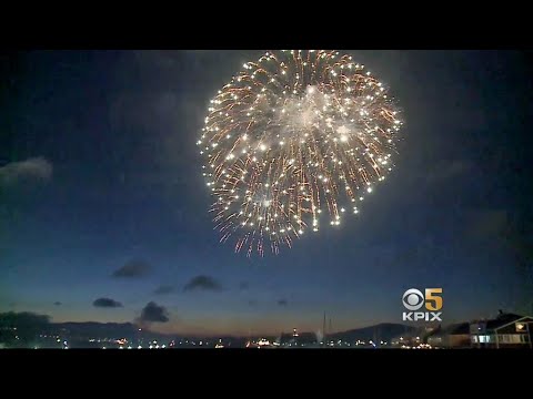 Fog Stays Mostly at Bay for SF July 4 Fireworks Show