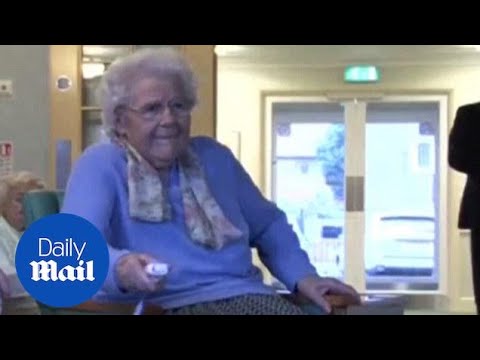 OAPs in Hartlepool use Wii games to keep active (related) - Daily Mail